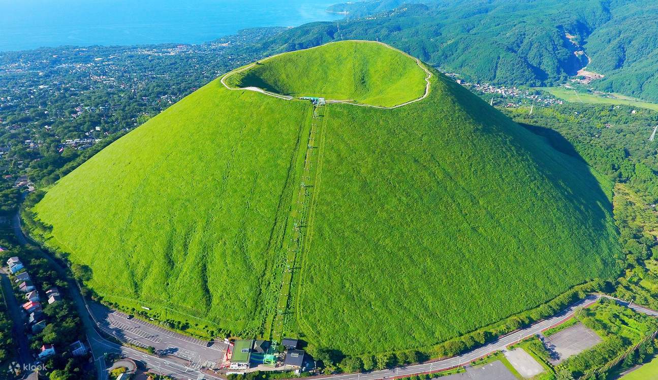 [Pesta Bunga Api Maritim Atami] Monumen Semulajadi Izu Gunung Omuro ...
