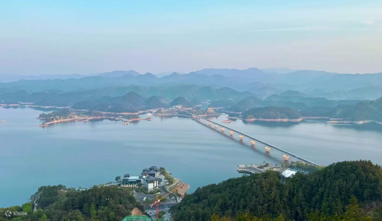 Qiandao Lake One Day Tour (Moon Island + Meifeng Island or Yacht Tour ...