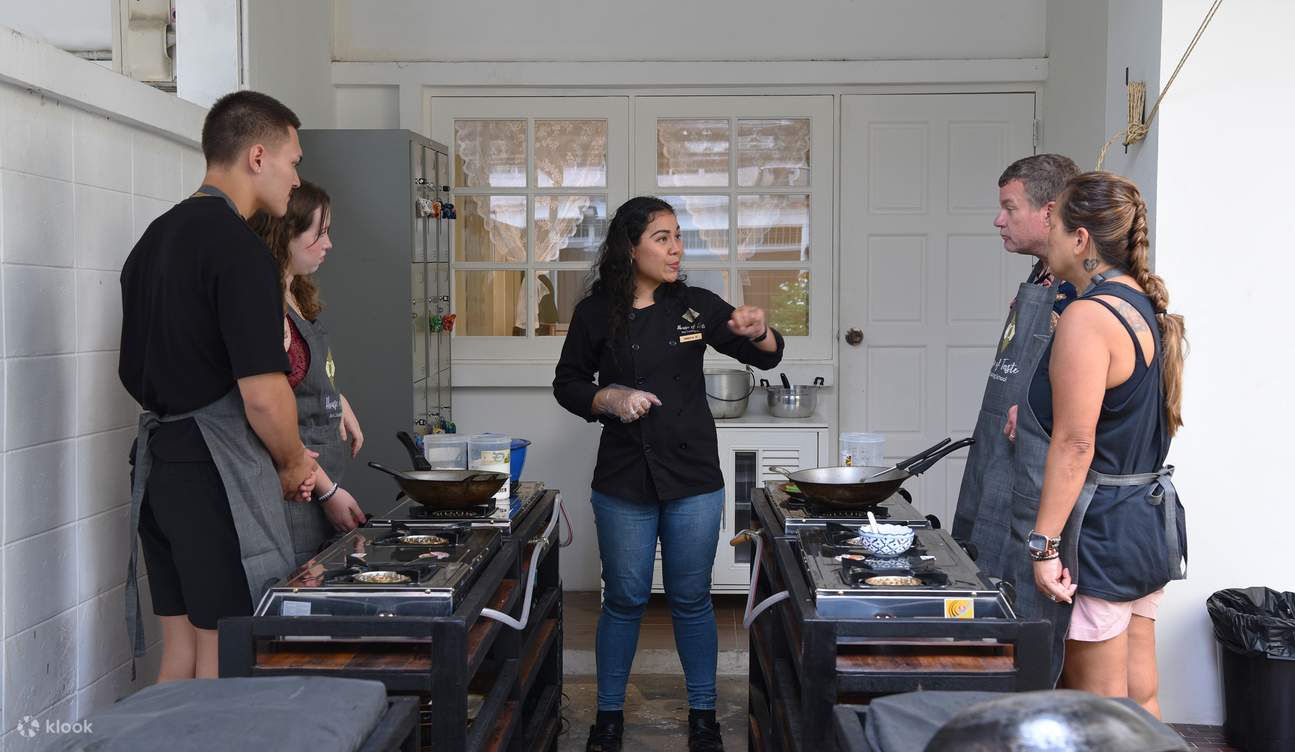 Join In House Of Taste |Hands-on Thai Cooking Class&market Tour In ...