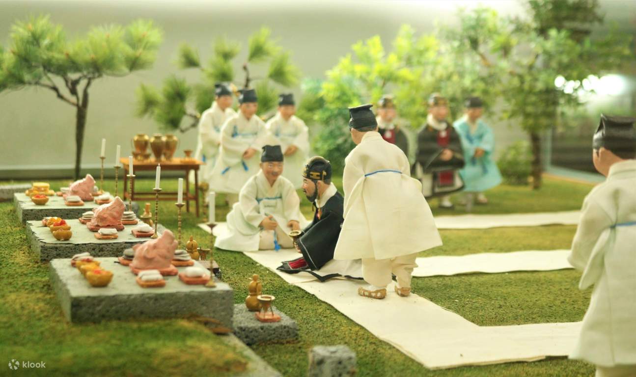 Jeju Samseonghyeol Shrine Admission Ticket - Klook