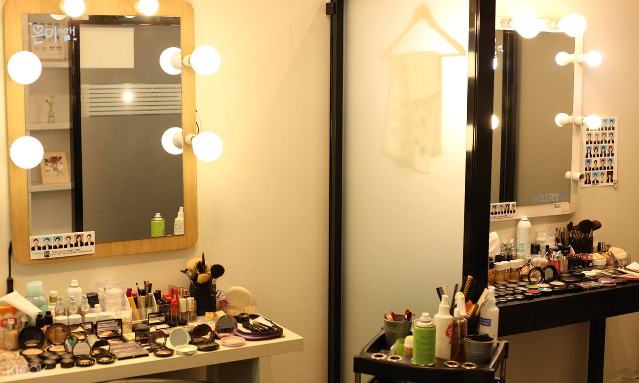 Korean-Style Photo Shoot Experience by Sam Studio - Klook India