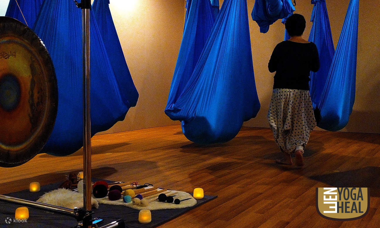 Floating SOUND BATH in a Hammock in Singapore - Klook India