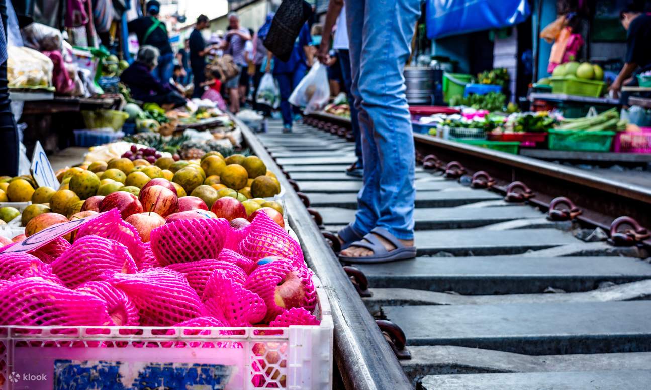 Damnoen Saduak Floating Market with Rowboat Ride + Train Ride at ...