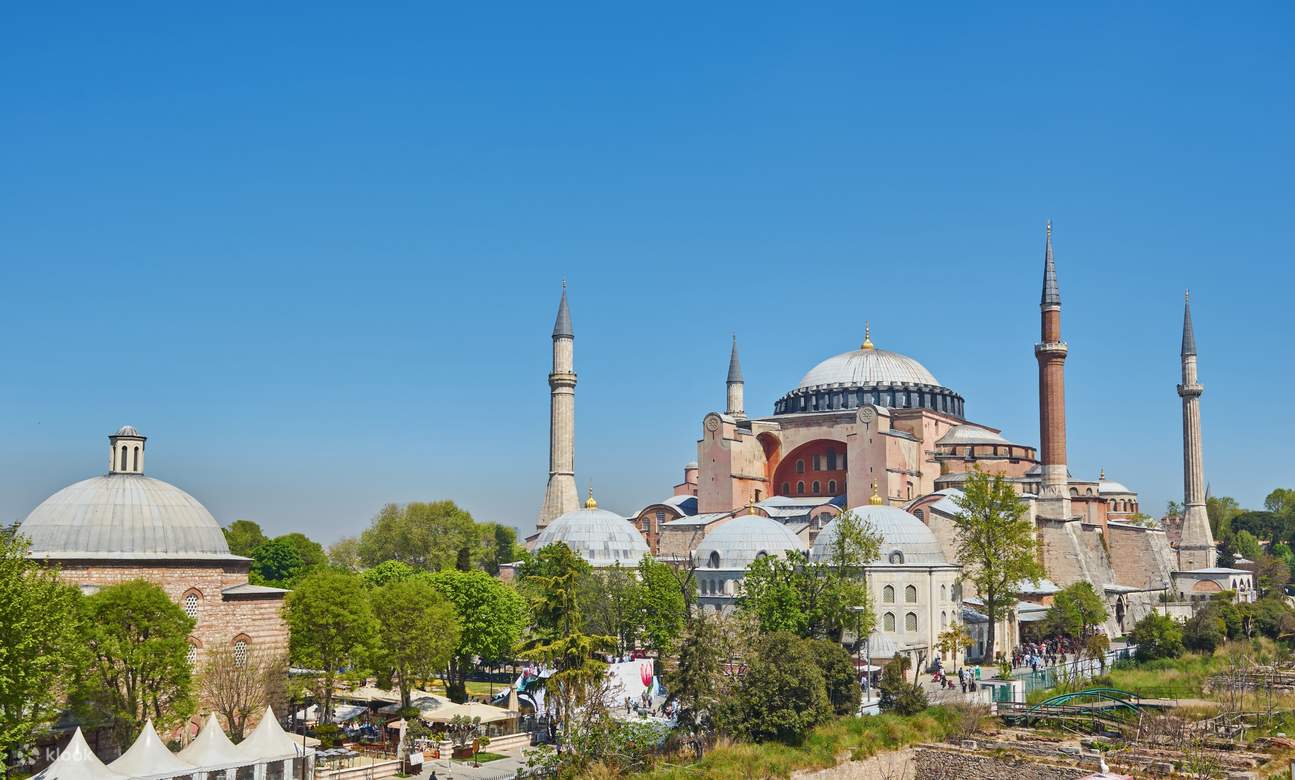 Explore the Fascinating History of Istanbul on the Sultan’s Legacy ...