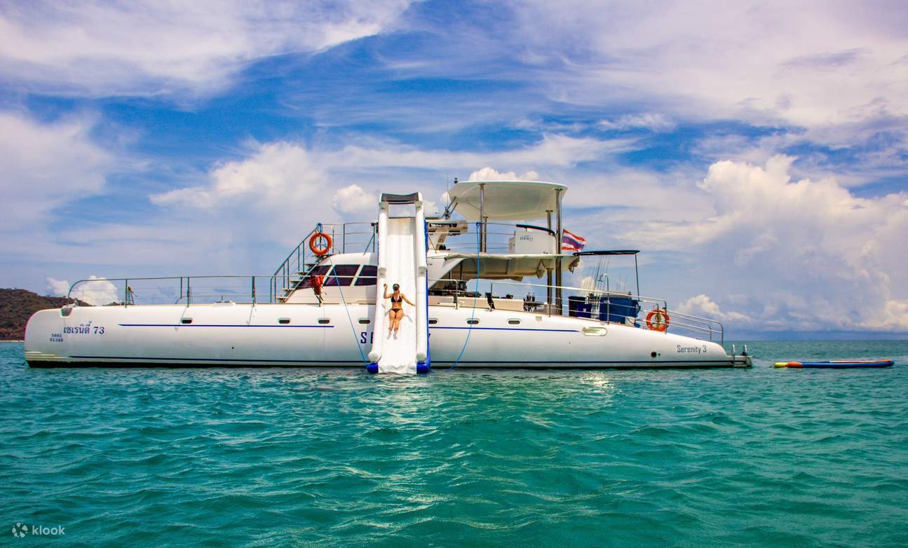 Pattaya: 3-Island Catamaran Tour with Buffet Lunch - Klook India