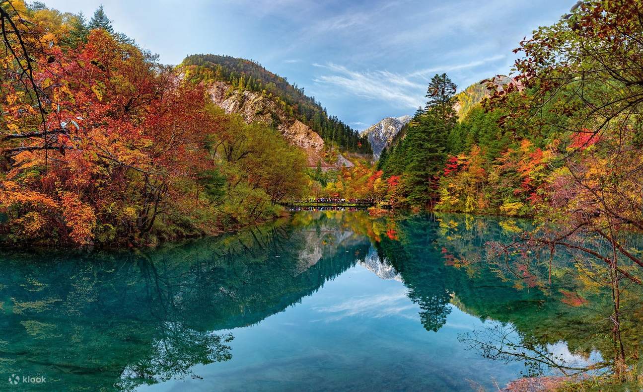 Tiket bas dari Chengdu ke Gunung Siguniang/Jiuzhaigou/Wawushan - Klook Amerika Syarikat