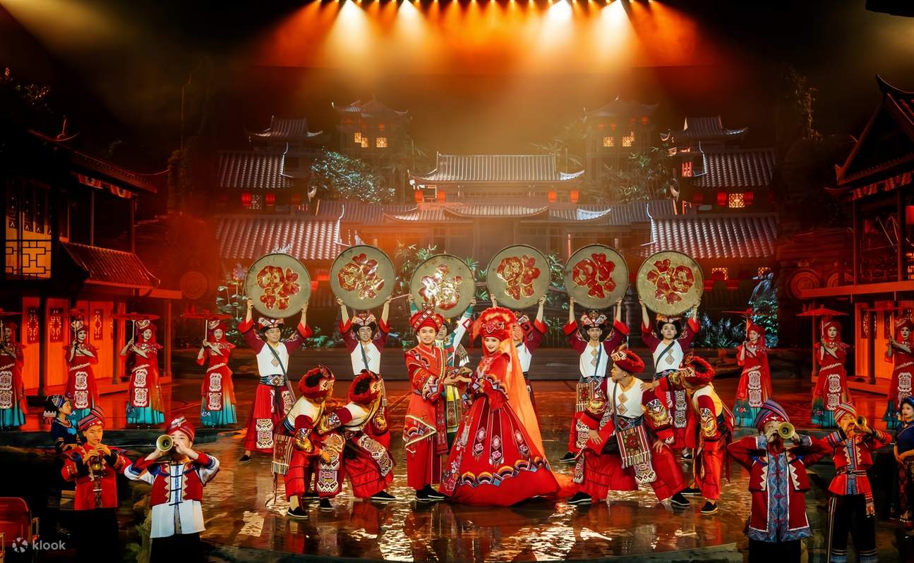 Enshi Tenglong Cave One-Day Tour (Door-to-Door Pickup & Drop-off ...