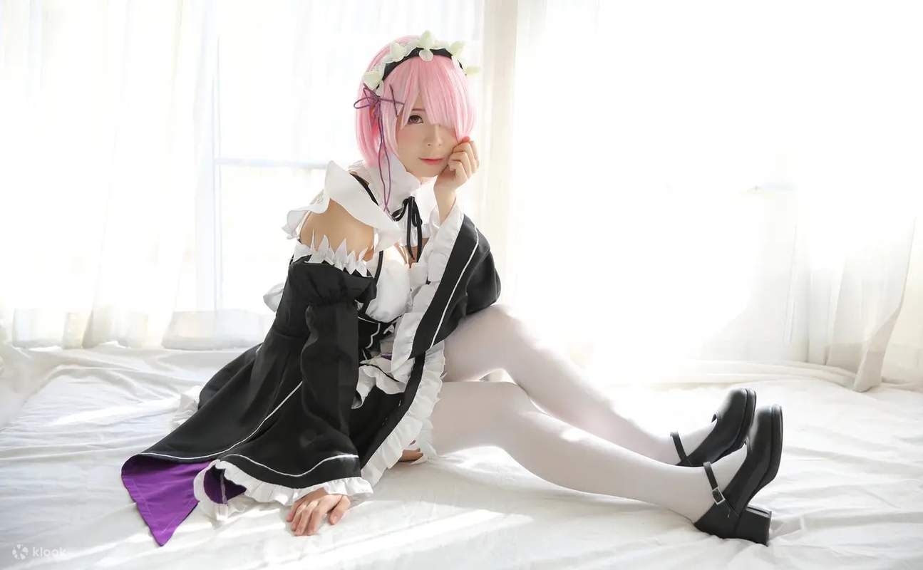 Online reservation for cosplayer/gravure idol photo session reservation ...