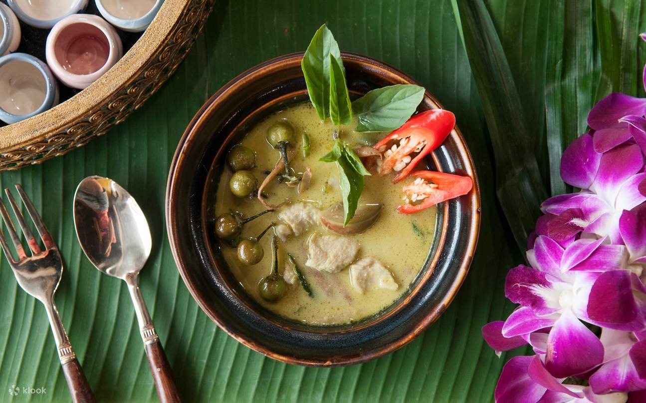 House of Taste Thai Cooking Class at Sukhumvit 22 Branch in Bangkok - Klook