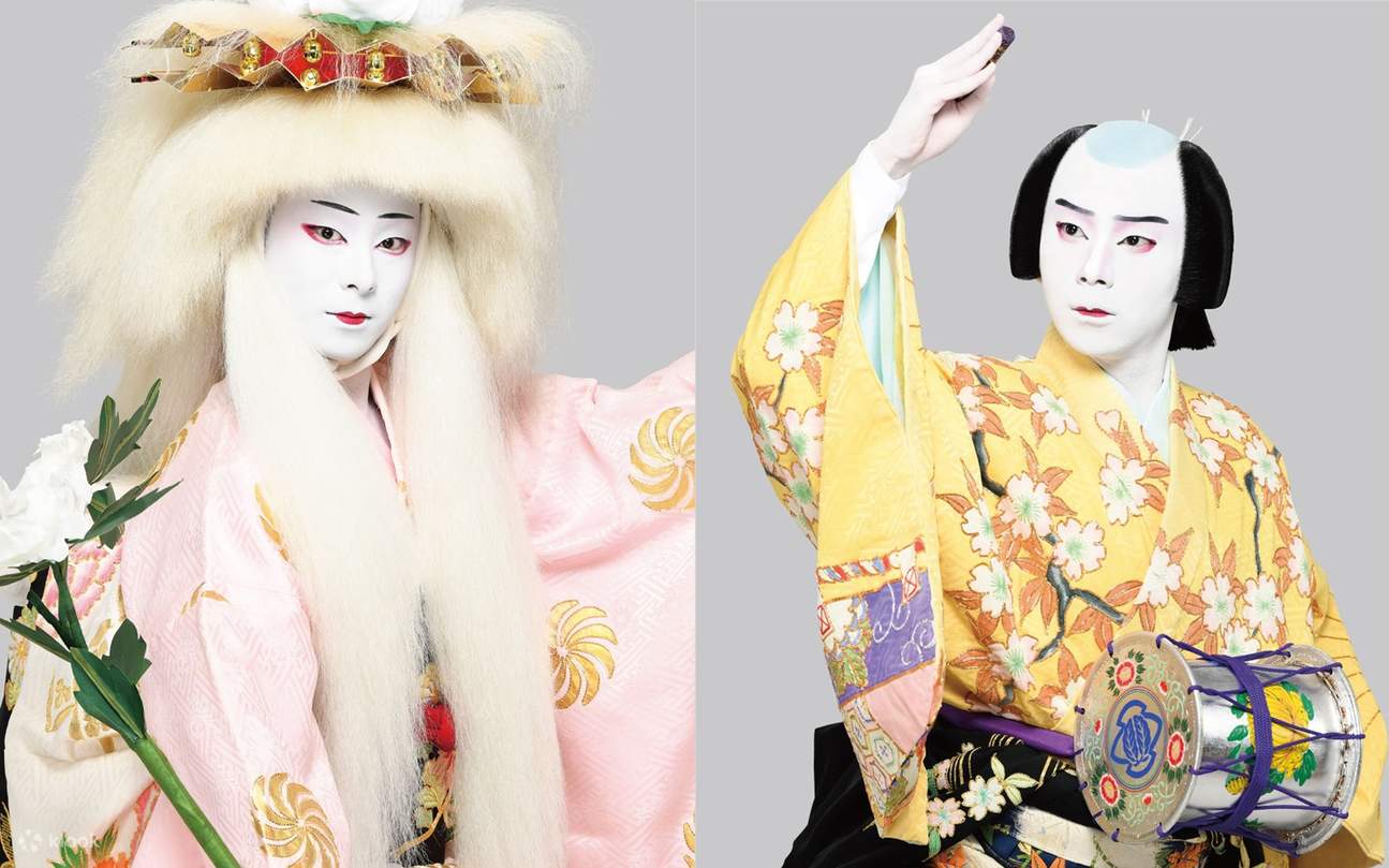 Kabuki Viewing Ticket with English Subtitle Guide and Souvenir - Klook