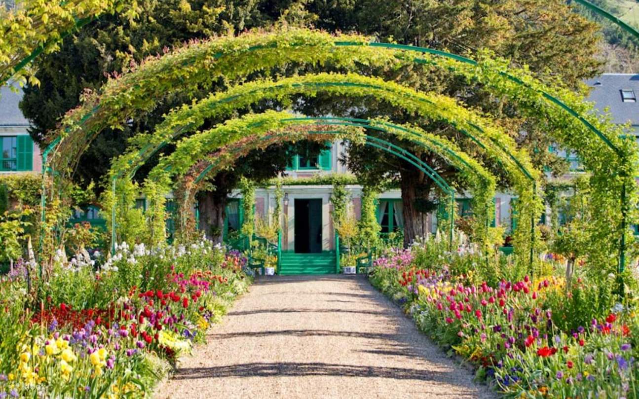 Claude Monet House in Giverny and Versailles Join In One Day Tour - Klook