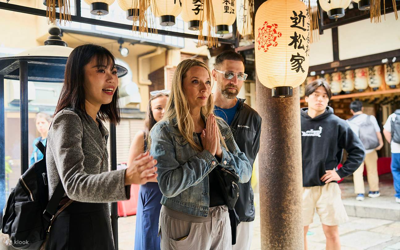 History Walking Tour & Street Food in Osaka - Klook Australia