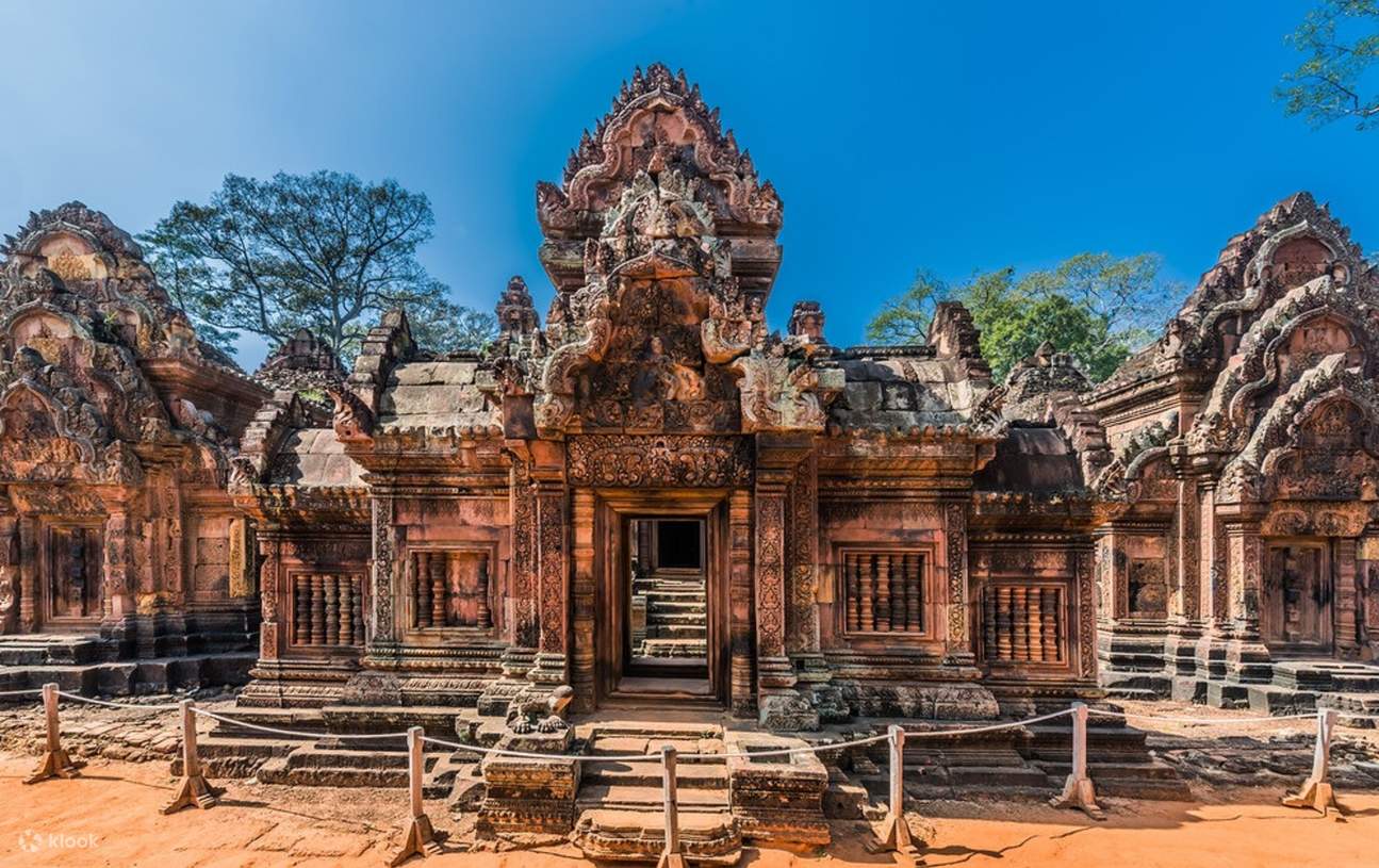 Beng Mealea Temple, Banteay Srei Temple and Banreay Samre Temple ...