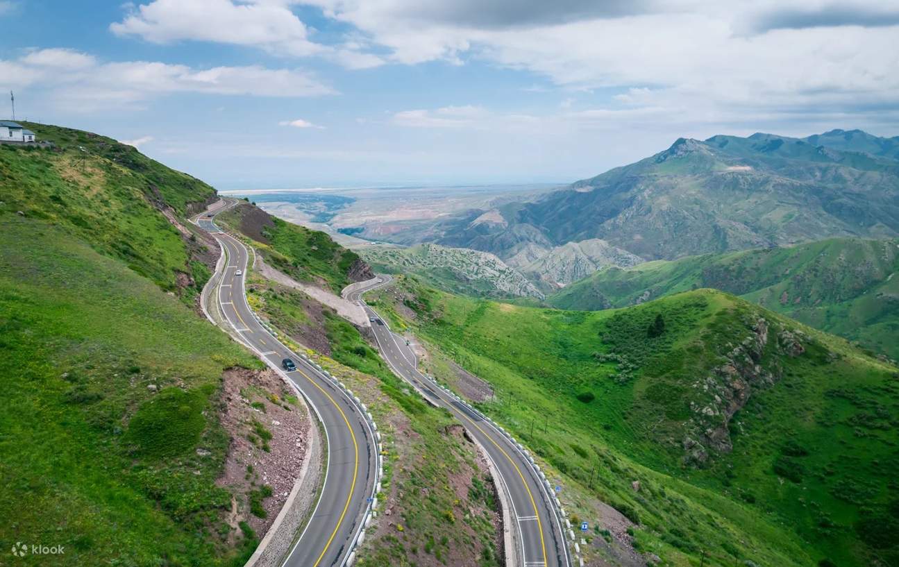 Xinjiang Yili Private 6 Days (Sailimu Lake Sailing Experience + Xiata ...