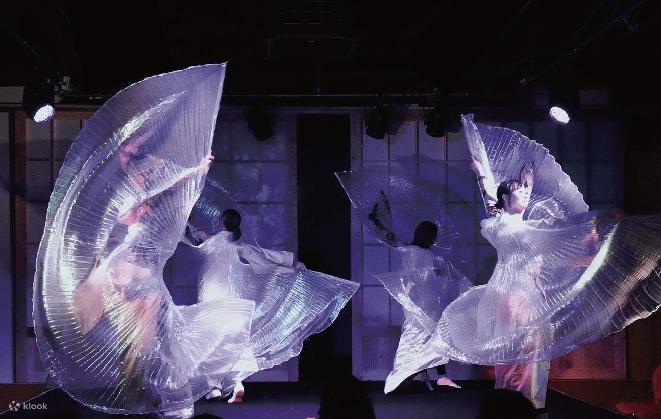 Tokyo: Japanese song and dance cultural performance at Tokyo Tower - Klook