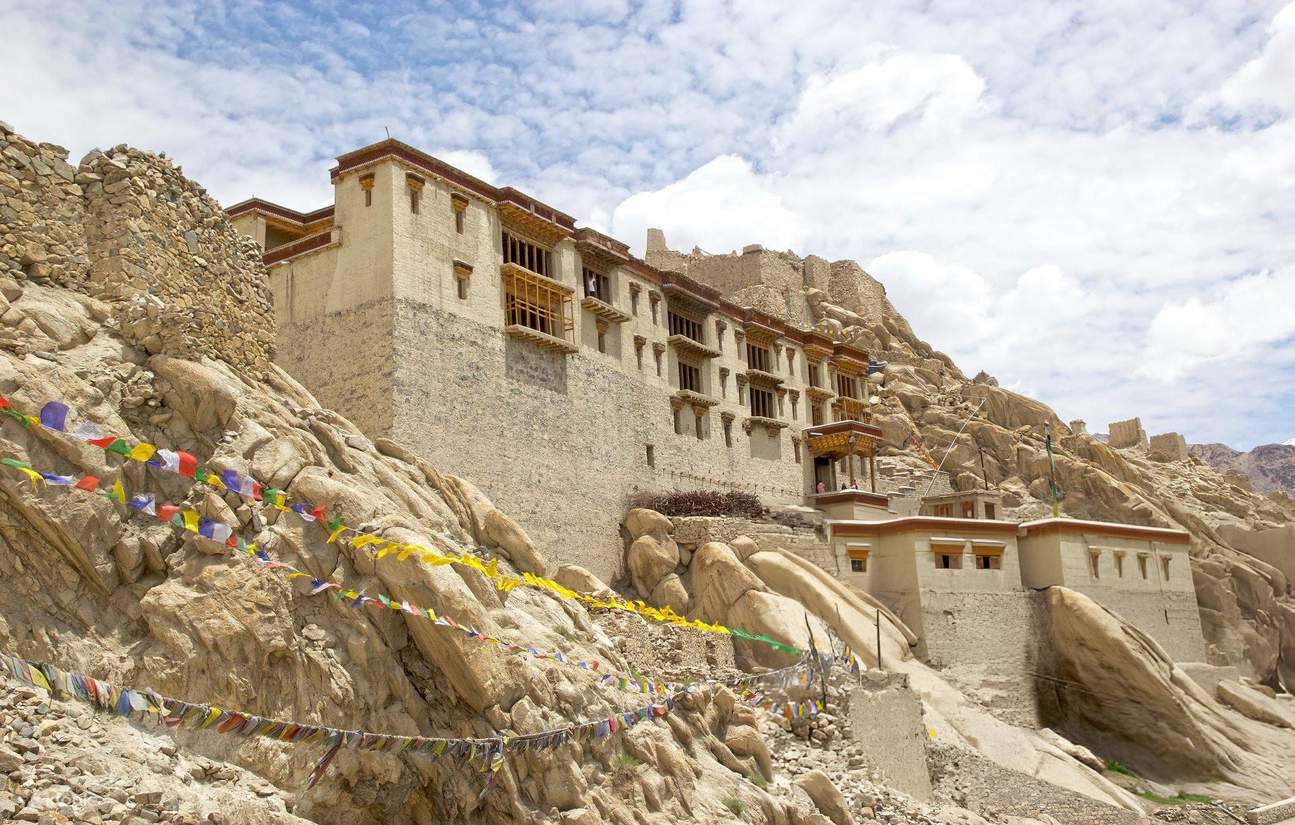 Leh City Same-Day Guided Sightseeing Tour in Car - Klook États-Unis