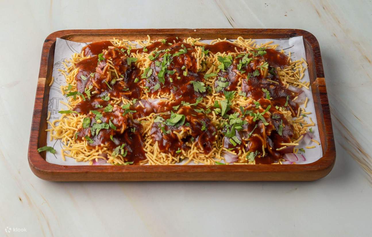 Varanasi Street Food Stories: Guided Food Walk Experience - Klook India