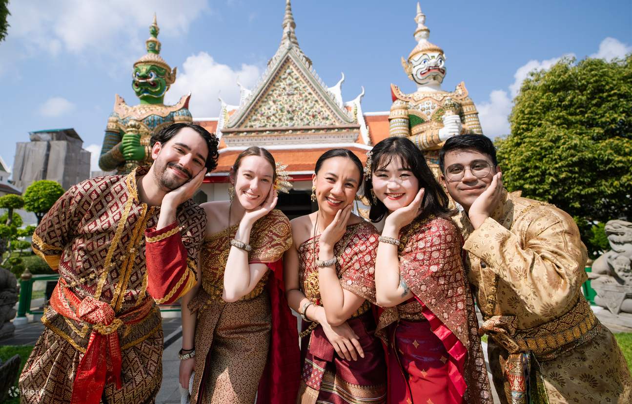 Full Set Thai Costume Rental in Bangkok + Hairdo & Makeup - Klook