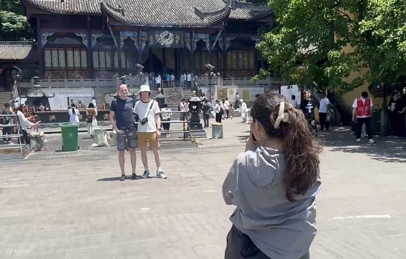 Experience Temple Blessings and Chinese Fortune Telling with Locals ...