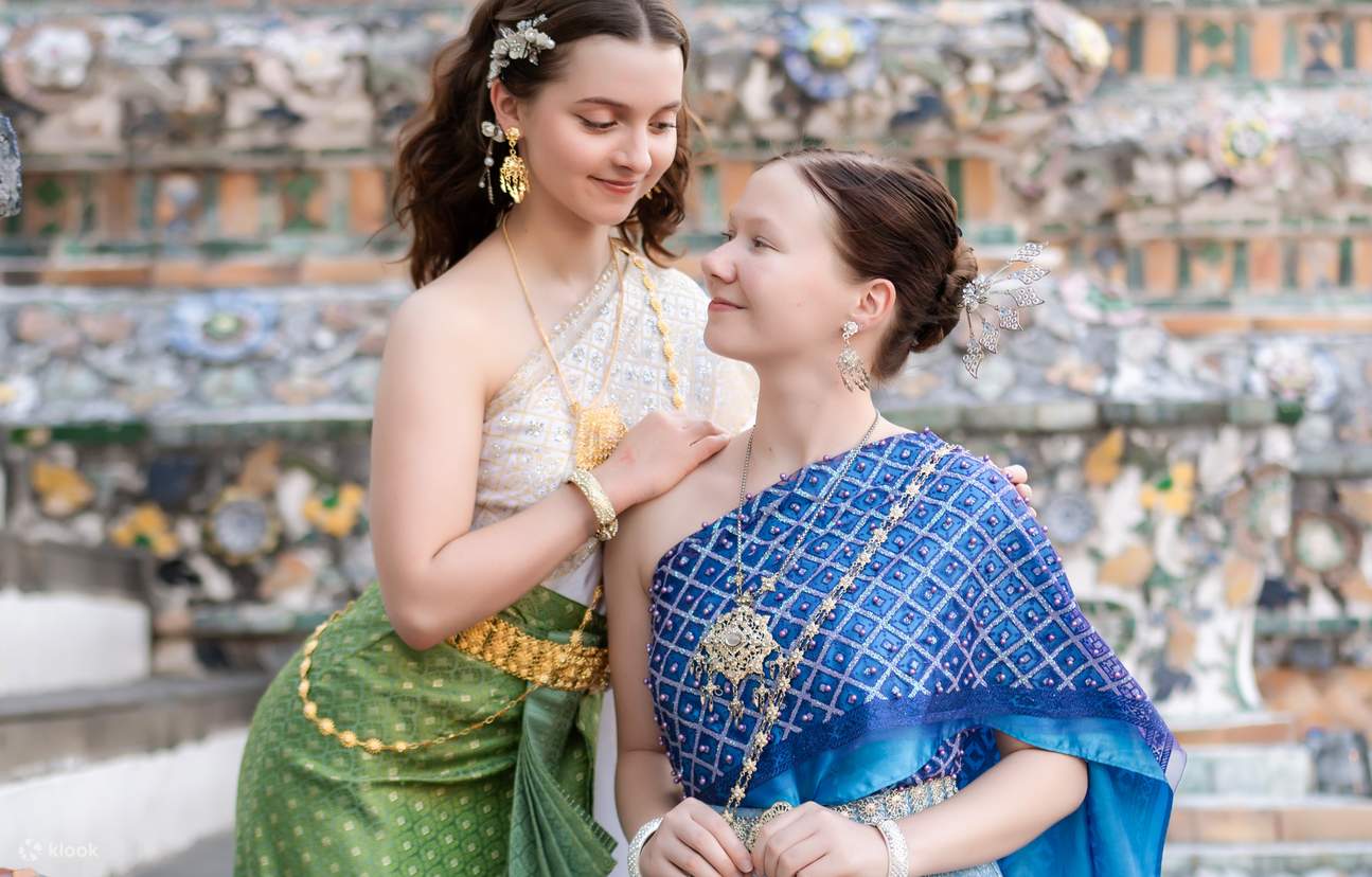 Full Set Thai Costume Rental in Bangkok + Hairdo & Makeup - Klook