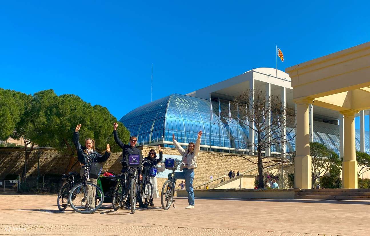Private E-Bike Tour of Valencia's History, Gardens and Beach - Klook