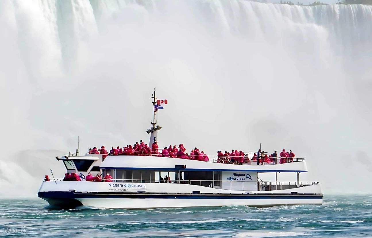 Niagara Falls, Menaiki Bot & Pengembaraan di Sebalik Air Terjun - Klook ...