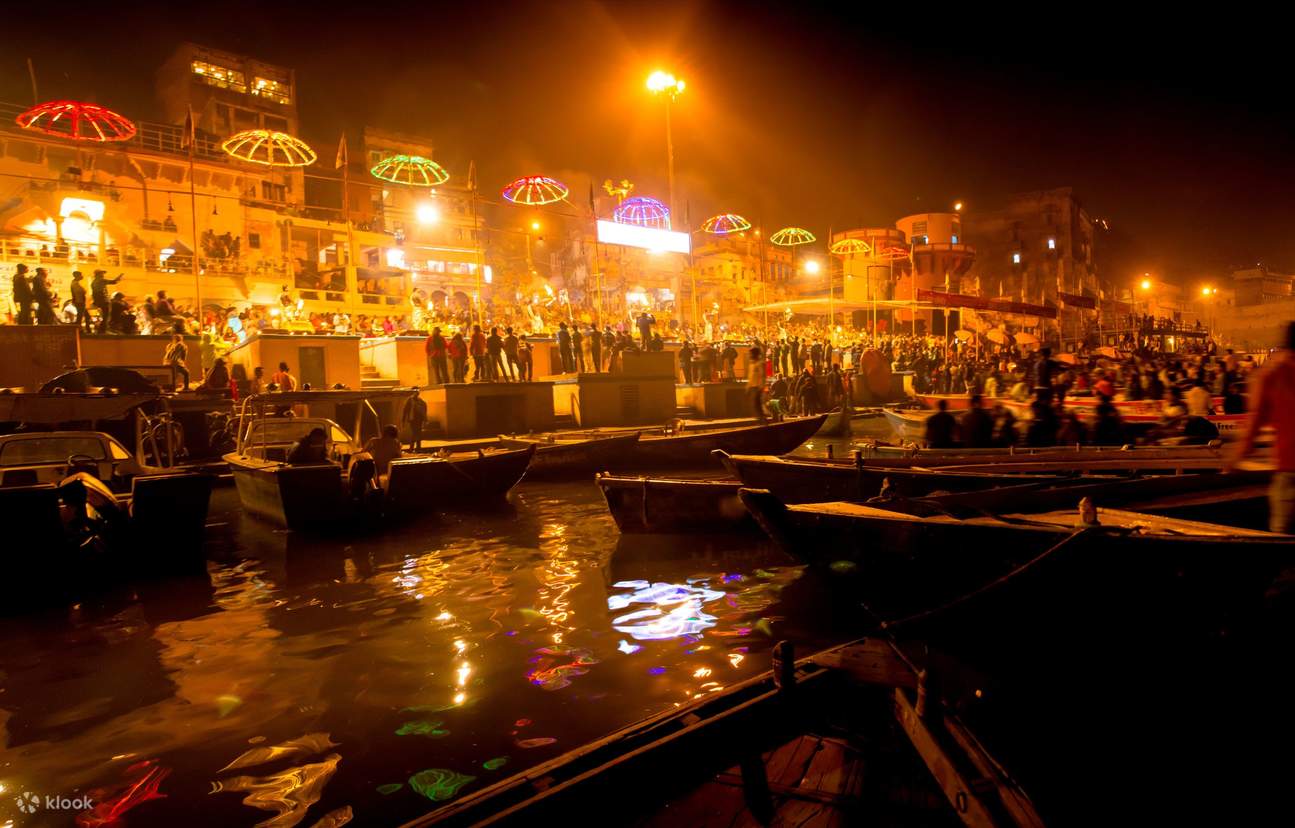 Varanasi: 3-Hour Evening Aarti Tour and Boat Ride - Klook