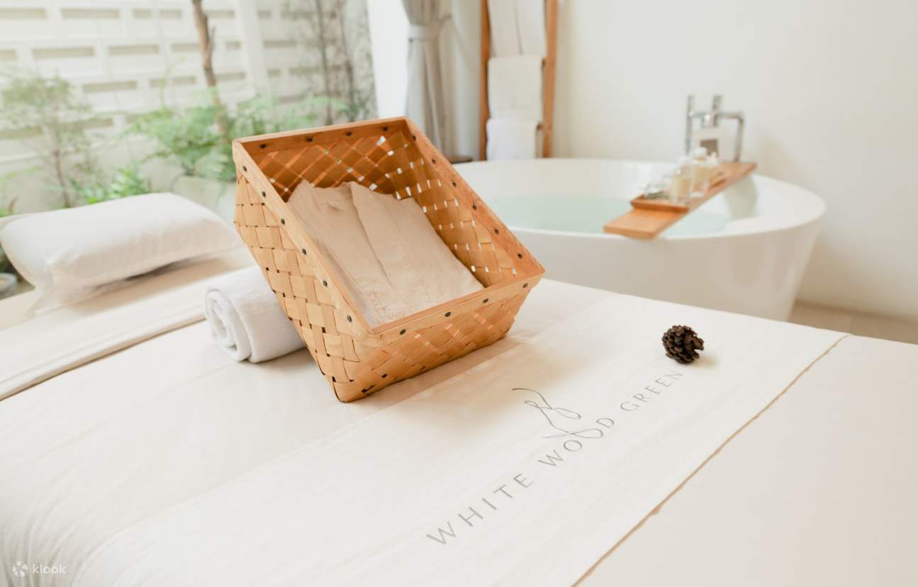 White Wood Green Spa & Wellness Ekkamai 12 Experience in Bangkok ...