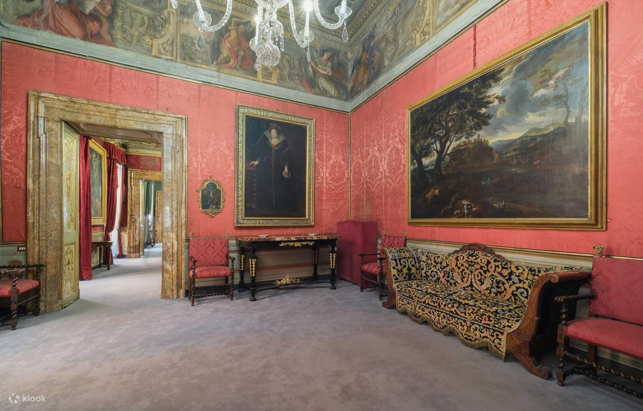 Palazzo Patrizi Montoro and Walking Tour of the Famous Squares - Klook ...