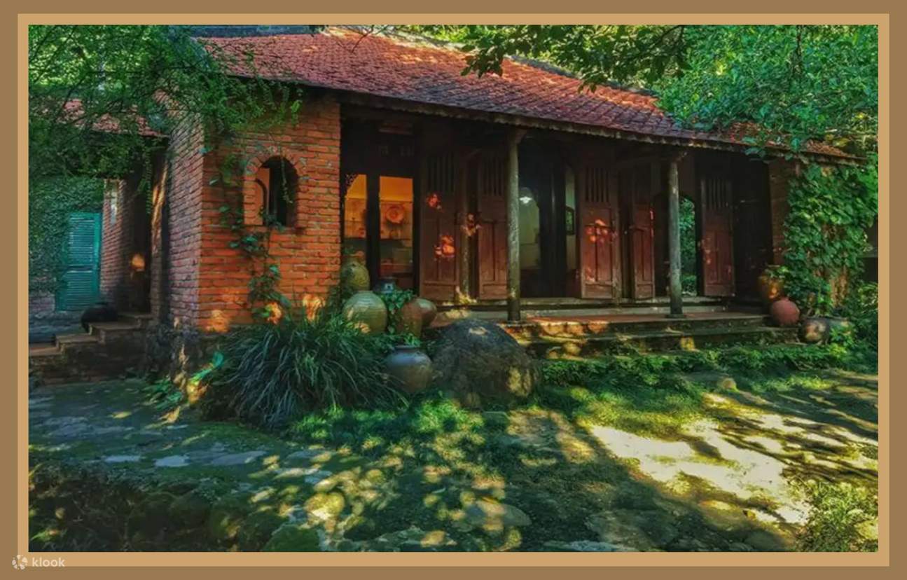 Traditional Vietnamese Costumes Experience at Dong Dinh Museum - Klook