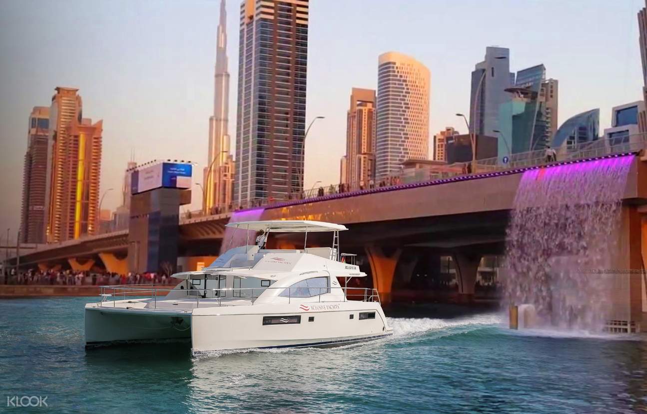 Dubai Luxury Yacht Cruise, United Arab Emirates