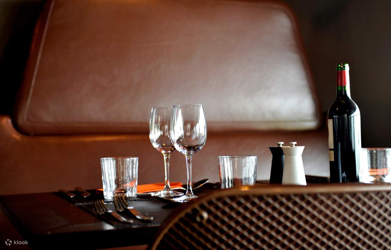 Enjoy a Luxurious Eiffel Tower Dinner with Priority Access to 1st Floor ...