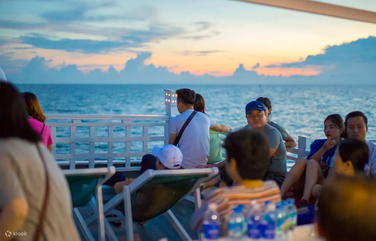 Sunset and Squid BBQ Boat Trip in Phu Quoc, Vietnam - Klook India