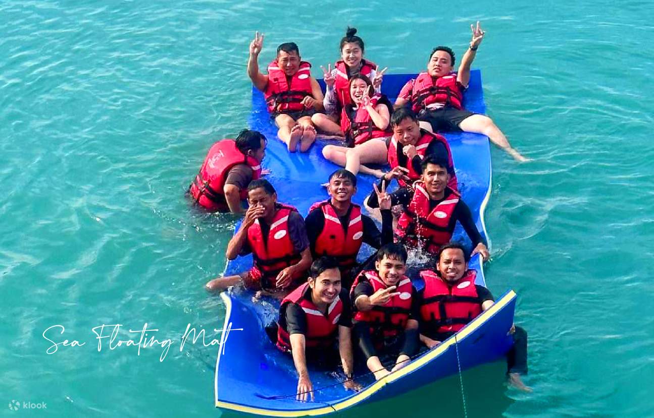 Experience Unforgettable Moments with Kapal Layar's Premium Sunset ...