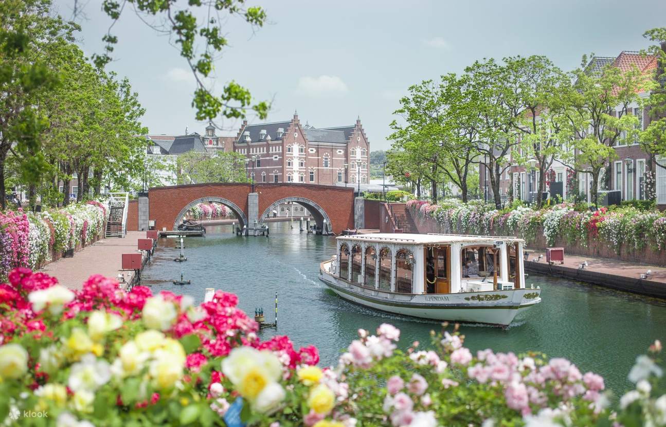 [Kyushu's Largest Fireworks Festival] Huis Ten Bosch & Kyushu's Largest ...