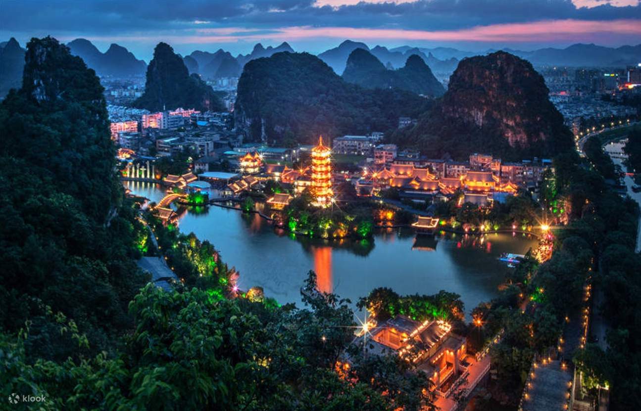 Tur Malam Terang Guilin dengan Pesiar Dua Sungai dan Empat Danau ...