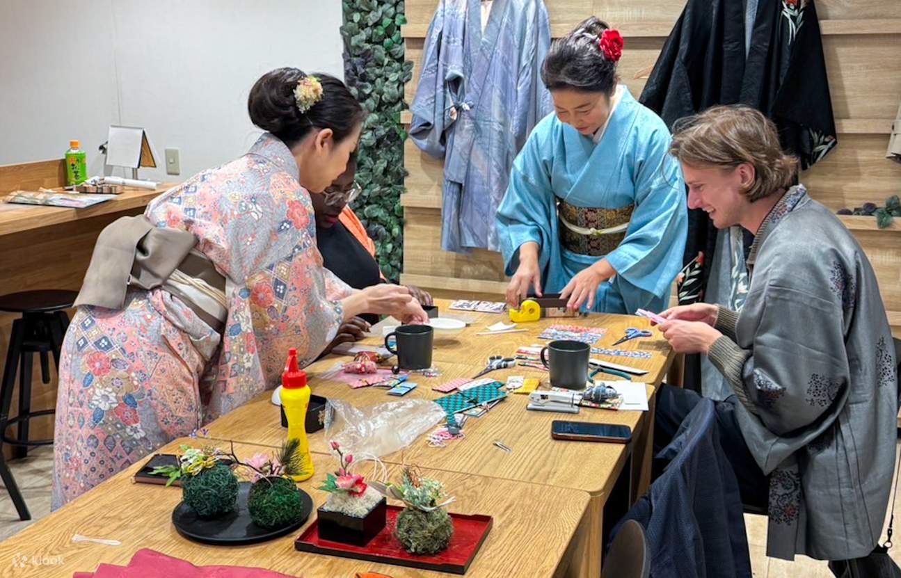 Japanese Culture Experience: Moss Ball Bonsai - Includes Kintsugi Plate ...