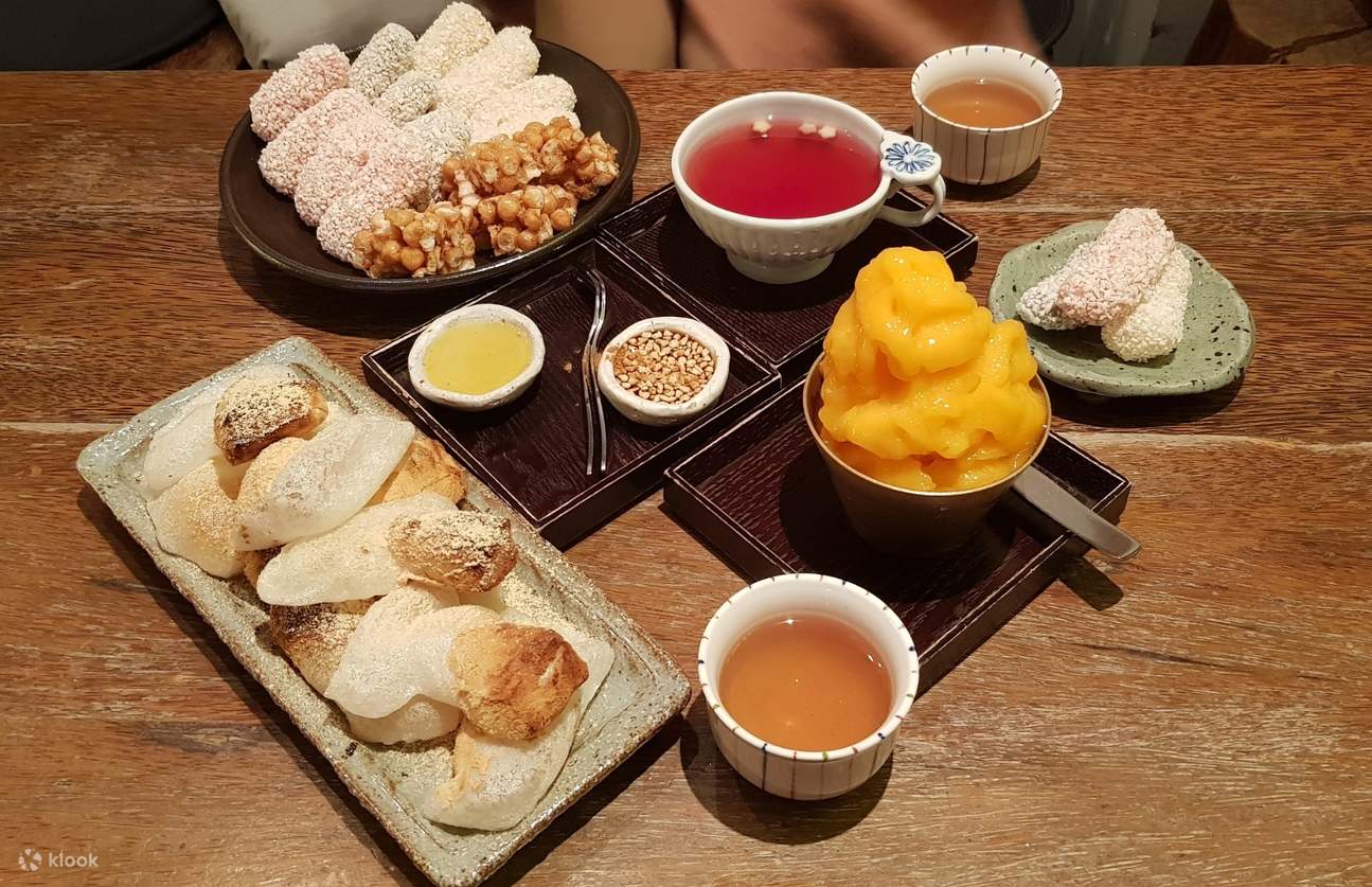 Dessert Sets at Banjak Banjak Bitnaneu in Seoul - Klook Philippines