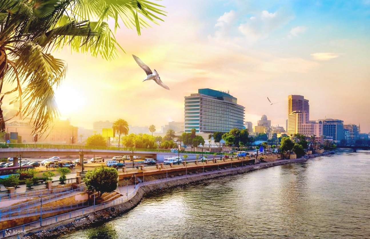 From Cairo : Pyramids & Museum Tour with Barbeque Lunch & transfer - Klook