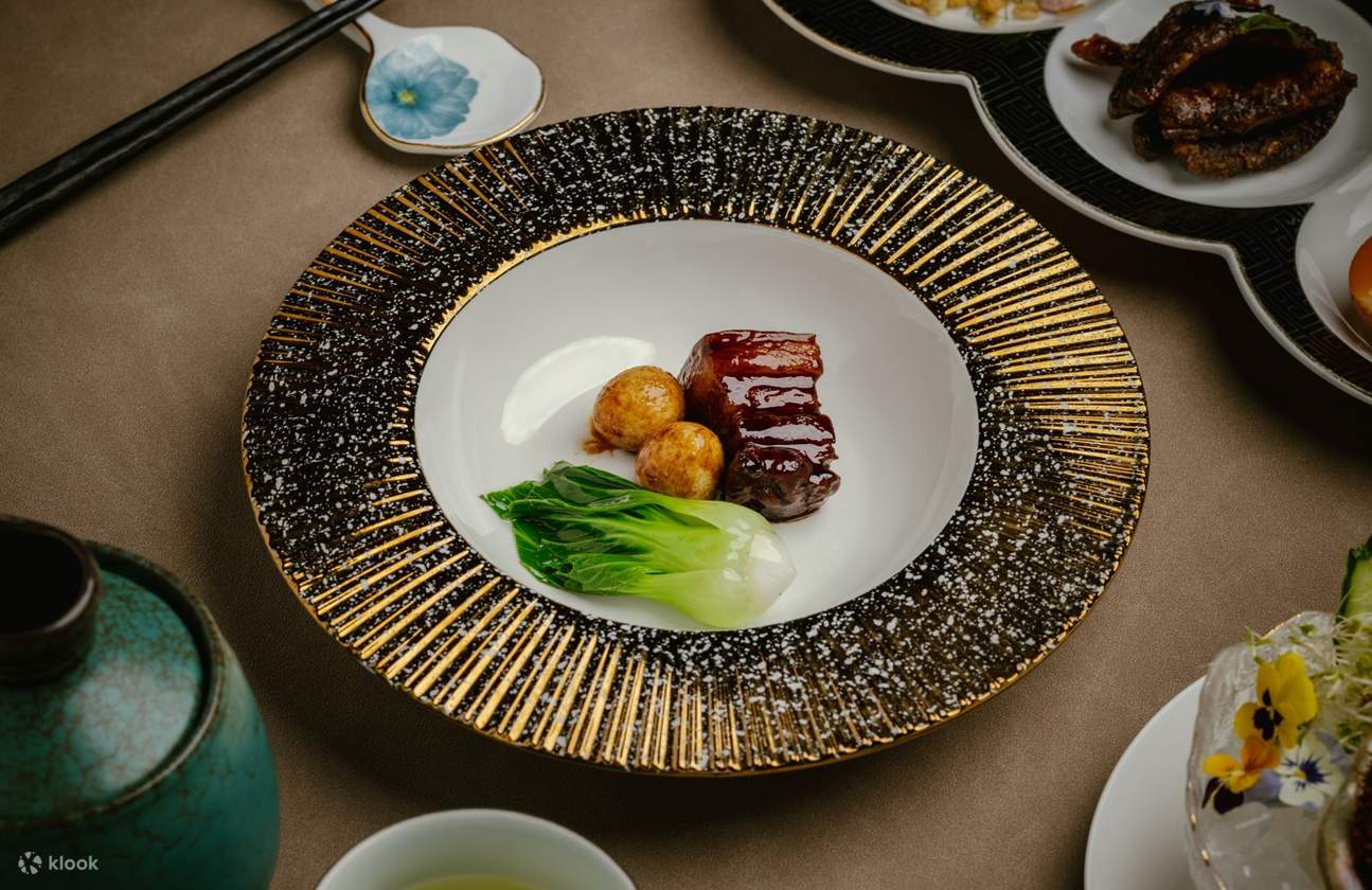 Azure 80 | Golden Autumn Hairy Crab Set Menu | Hairy Crab 2024 - Klook ...