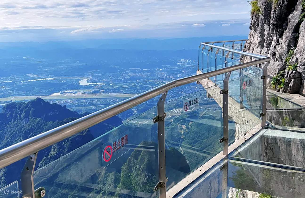 One-day tour to Tianmen Mountain in Zhangjiajie - Klook Hong Kong