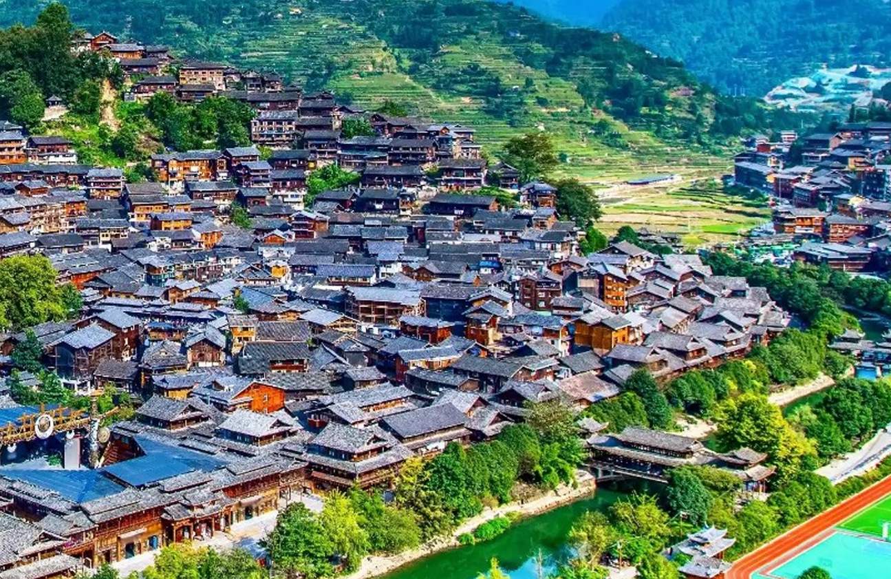 5-Day Tour of Huangguoshu Waterfall + Xijiang Miao Village + Xiaoqikong ...