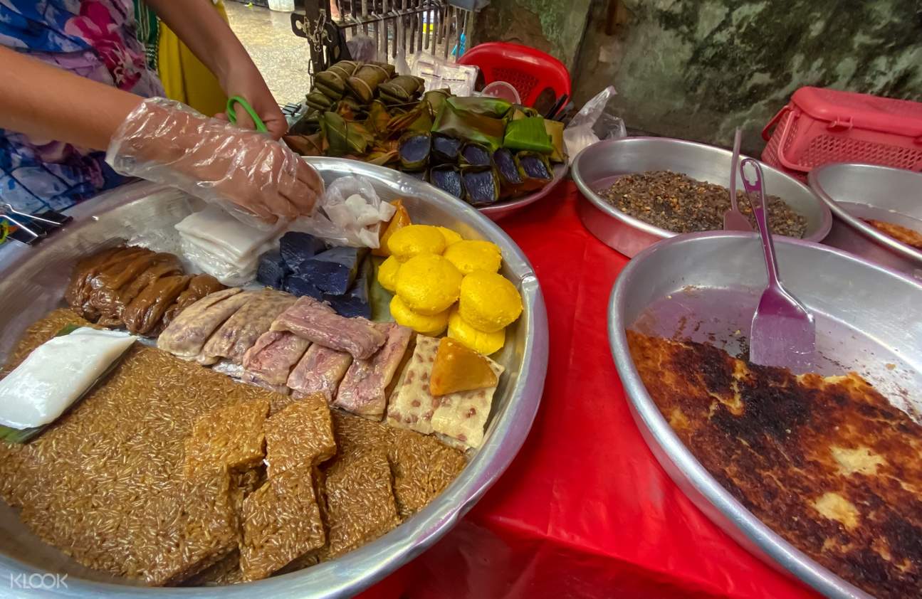 Yangon Street Food and Night Market Tour