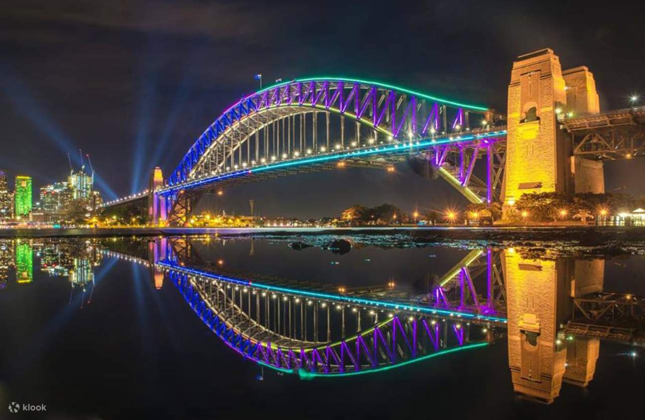Sydney Vivid Dinner Cruise - Klook