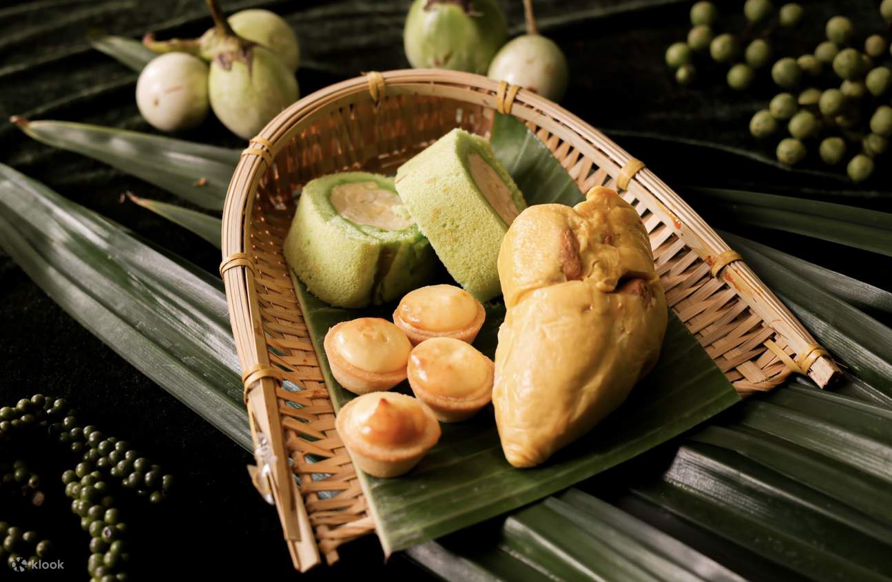 The Market at Hotel ICON | Buffet, Afternoon Tea | Durian Afternoon Tea ...