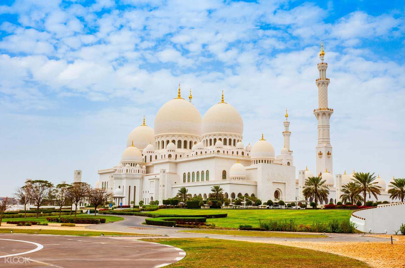 Shared Transfers Between Hotel and Grand Mosque, Dubai
