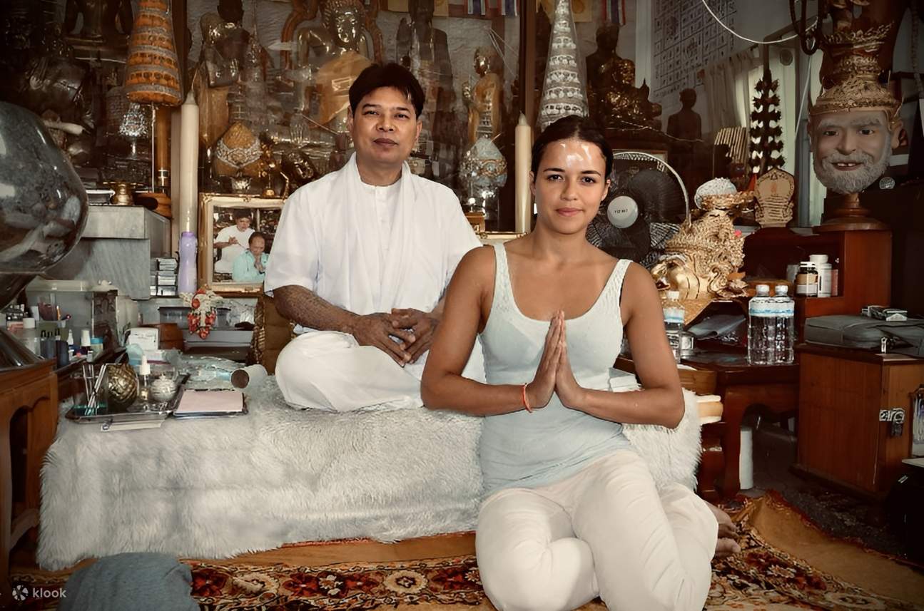 방콕의 Ajarn Nhoo Kanpai의 시암 신성한 얀트라 문신 - 클룩 Klook 한국