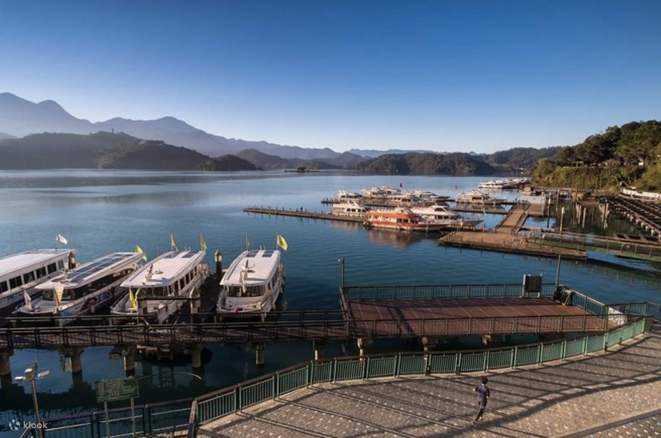 2-Day Private Tour to Sun Moon Lake and Mount Hehuan - Klook Singapore