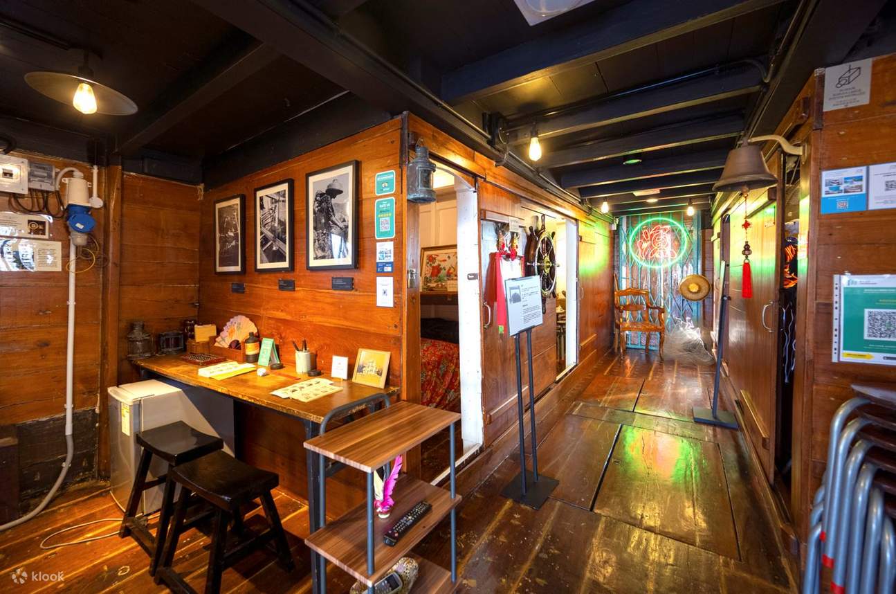 Lawatan Bot Sampan & Pesta Makanan Laut di Pulau Lamma | Hong Kong ...