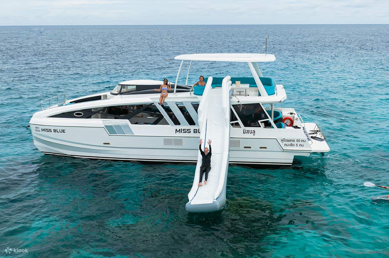 Phuket: Phi Phi islands Tour by Catamaran Yacht - Klook